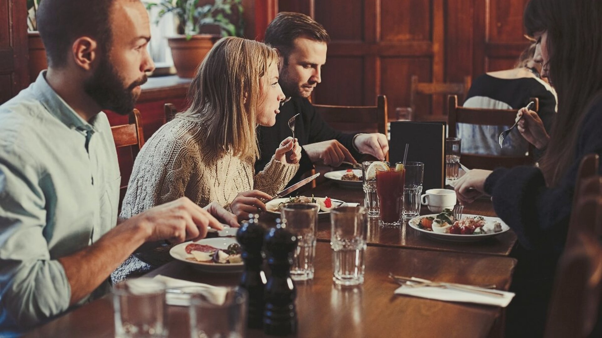 Kvarnen meny: brunch, lunch, middag på Medborgarplatsen